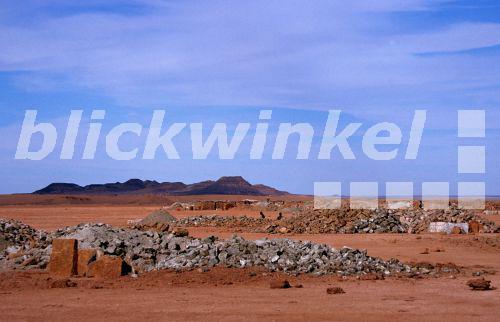 blickwinkel - Landschaft in Taoudenni, Mali - landscape at Taoudenni ...
