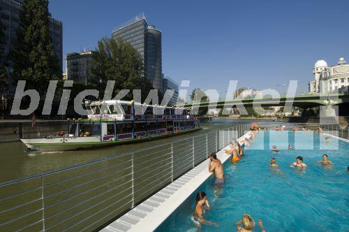 blickwinkel - Wien, Badeschiff Donaukanal, Oesterreich, Wien ...