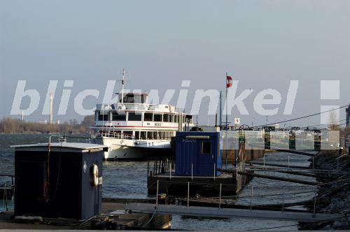 blickwinkel - Handelskai, Wien, Donau, Oesterreich, Wien, 2. Bezirk ...