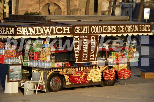 blickwinkel - Snackbar, Italien, Rom - Snack bar, Italy, Rome - M. Baumann