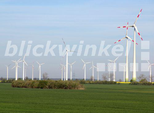 blickwinkel - Windkraftanlage, Deutschland, Brandenburg - wind farm ...