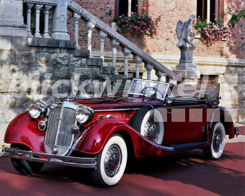 blickwinkel - Roter Oldtimer, Deutschland - red classic car, Germany ...