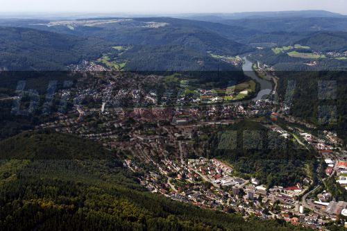 blickwinkel - Luftaufnahme Eberbach am Neckar, rechts vorne der ...