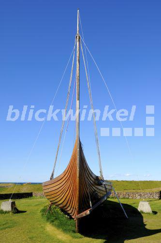blickwinkel - Wikinger-Schiff, Island - Viking ship, Iceland - J. Hauke
