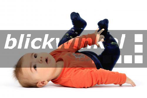 blickwinkel - auf dem Ruecken liegendes Babys - lying baby - fotototo