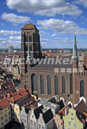 blickwinkel - Blick vom rechtstaedtischen Rathaus auf die Marienkirche ...