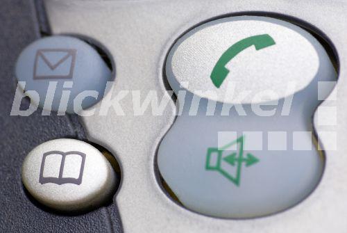 blickwinkel - Anruf- und Adressbuchtaste eines Telefons - buttons on a ...