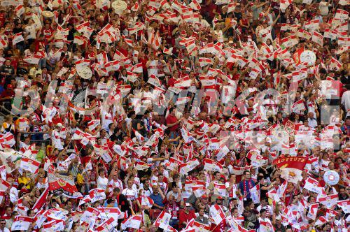 blickwinkel - Fussball-Fans in der Fankurve, VfB Stuttgart - football ...
