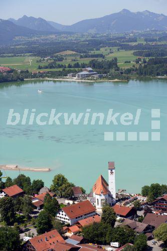 blickwinkel - Waltenhofen am Forggensee, Festspielhaus im Hintergrund ...