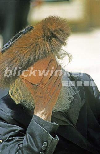 blickwinkel - alter orthodoxer Jude mit Schtreimel, Israel, Jerusalem ...