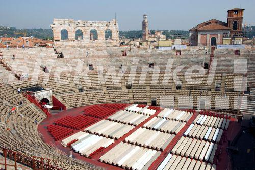 blickwinkel - roemisches Amphitheater, Italien, Veneto, Verona - roman ...