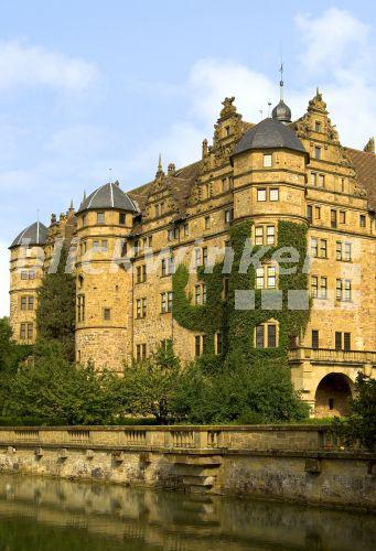 blickwinkel - Schloss Neuenstein, die ehemalige Fuerstenresidenz der ...