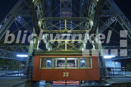 blickwinkel - Einstieg am Riesenrad, Kabine, Oesterreich, Wien - ferris ...