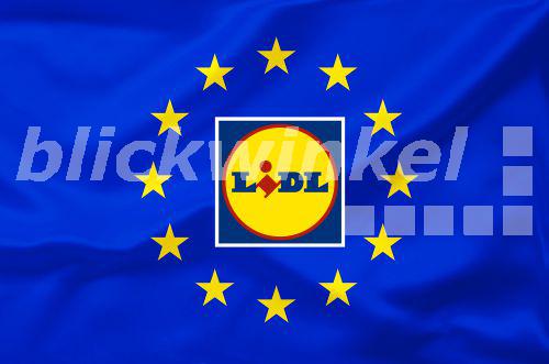 blickwinkel - EU-Flagge mit Lidl-Logo, Europa - EU flag with Lidl Logo ...